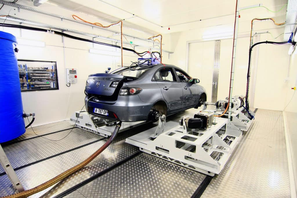 Automotive climatic test cell