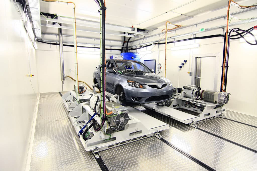 Automotive climatic test cell