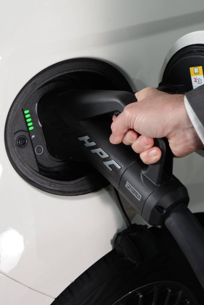 A new SIEMENS charging solution for eTruck and eBus - GREENMOT